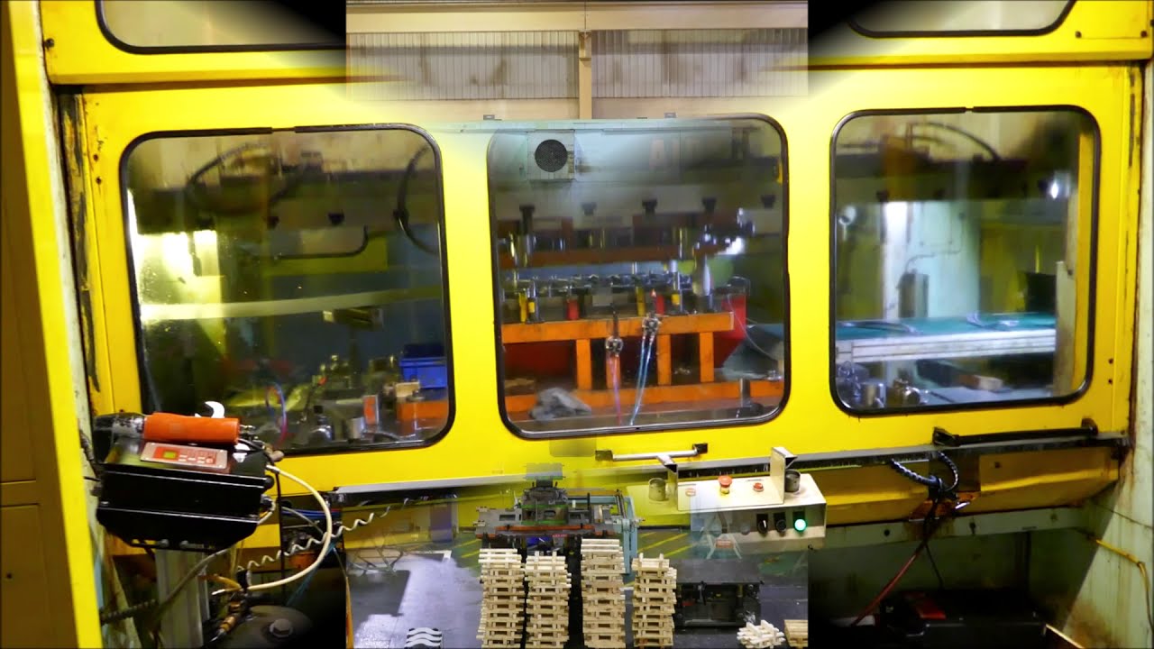 Aida 400 Ton Progression Press - YouTube