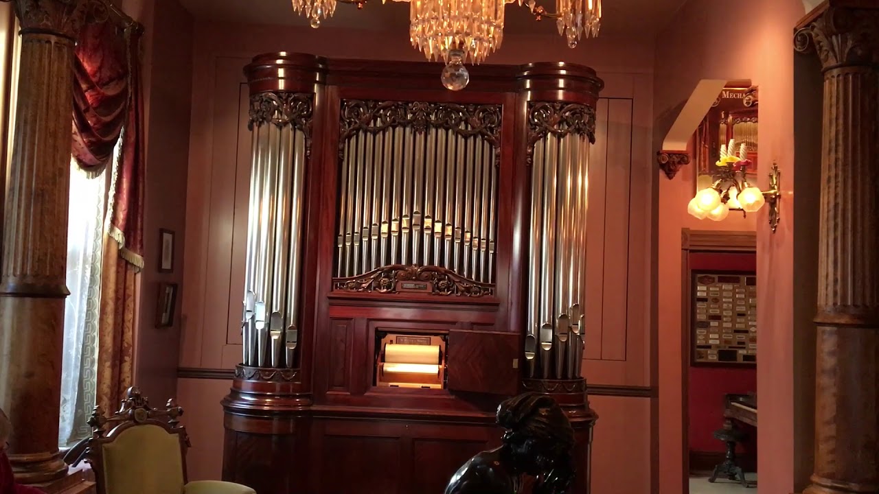 Welte Philharmonic Organ Model II - YouTube