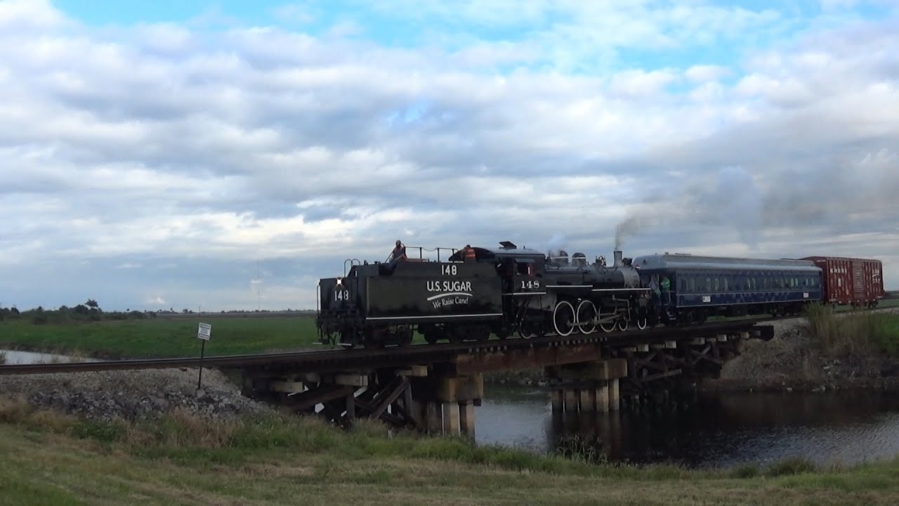 STEAM LOCOMOTIVE! Chasing USSC #148 in the TOYS FOR TOTS run in the ...