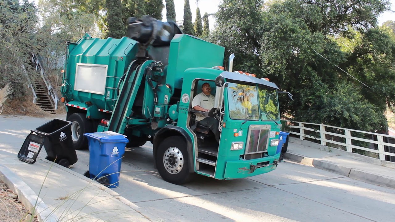 L.A. Peterbilt/Mini Amrep Garbage Trucks in the Hills - YouTube