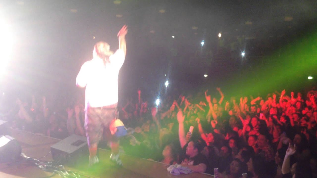 Spawnbreezie LIVE in Auckland, New Zealand - I'm In Love - YouTube