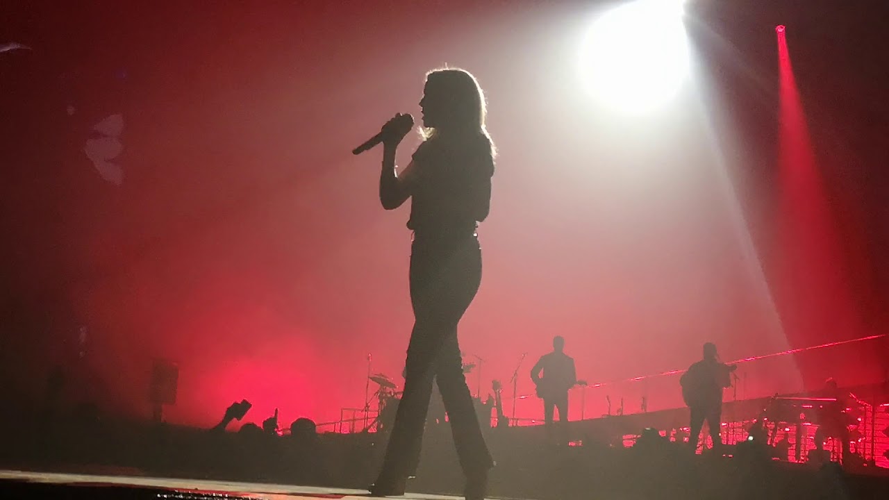 Kylie Minogue - The One / Stop Me From Falling - YouTube