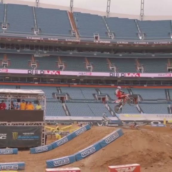 Checkers air wheelie contest for the privateers! Love to see it 🚀 - YouTube