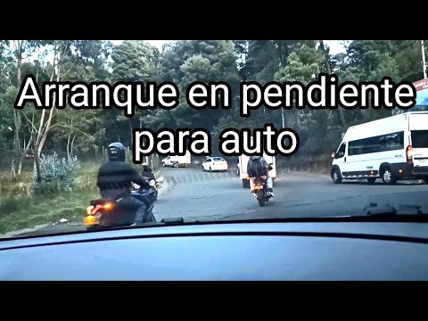 Como arrancar en pendiente en auto - YouTube