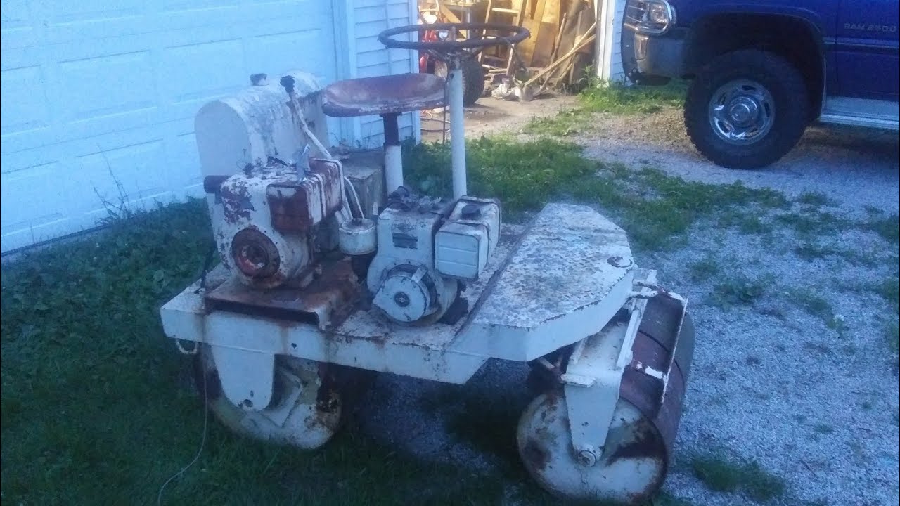 60s Roscoe RollPac pavement roller - YouTube