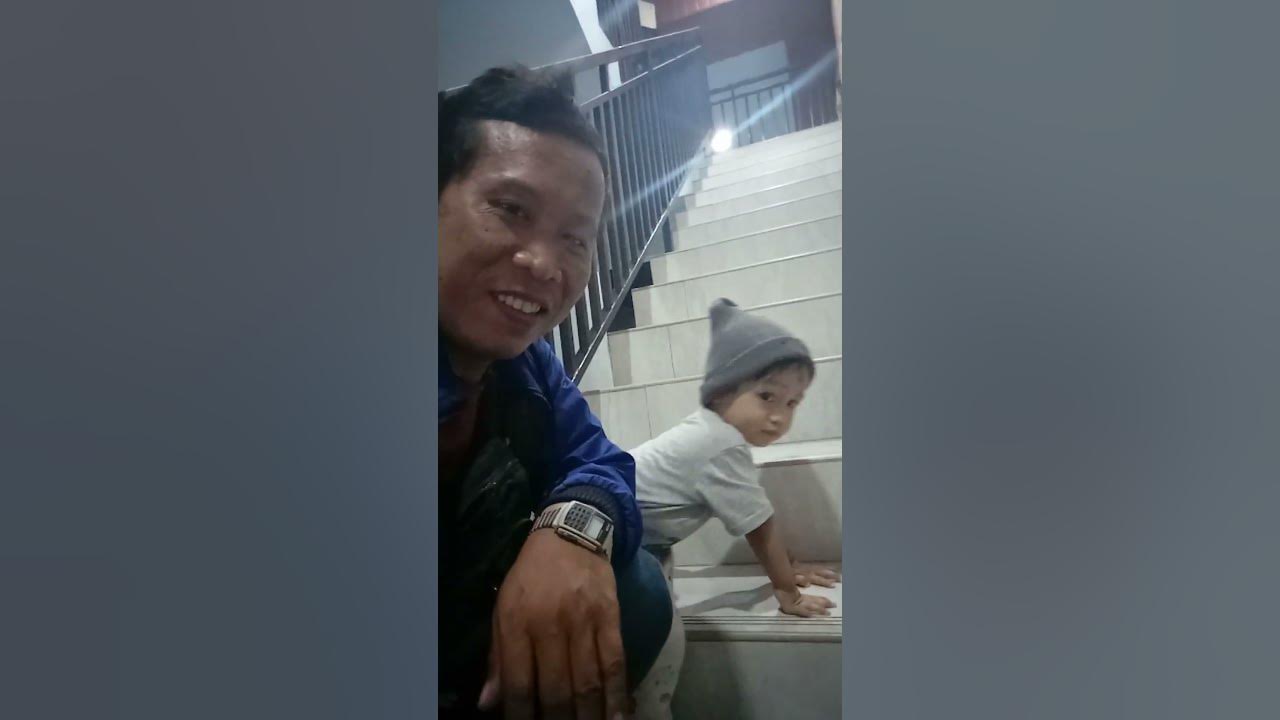 Dedek asik main - YouTube