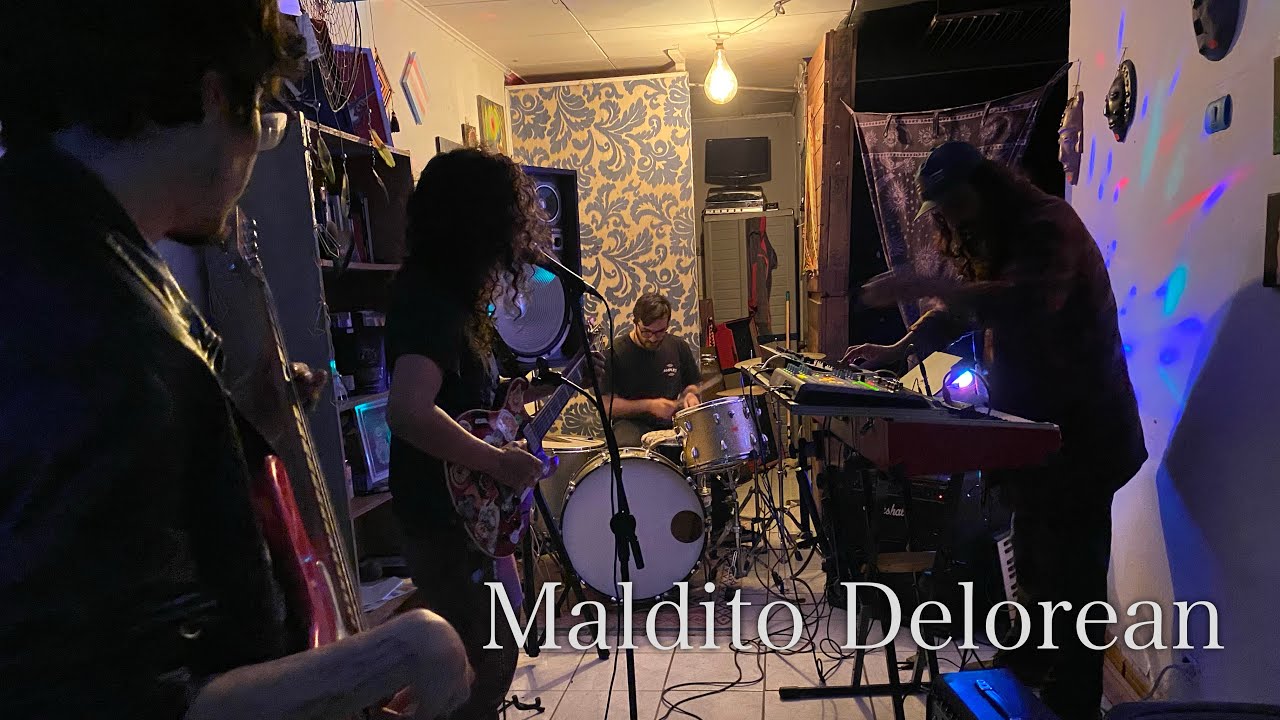 Maldito Delorean - Tirano Tropital (En Vivo) @ Morning Glory - YouTube