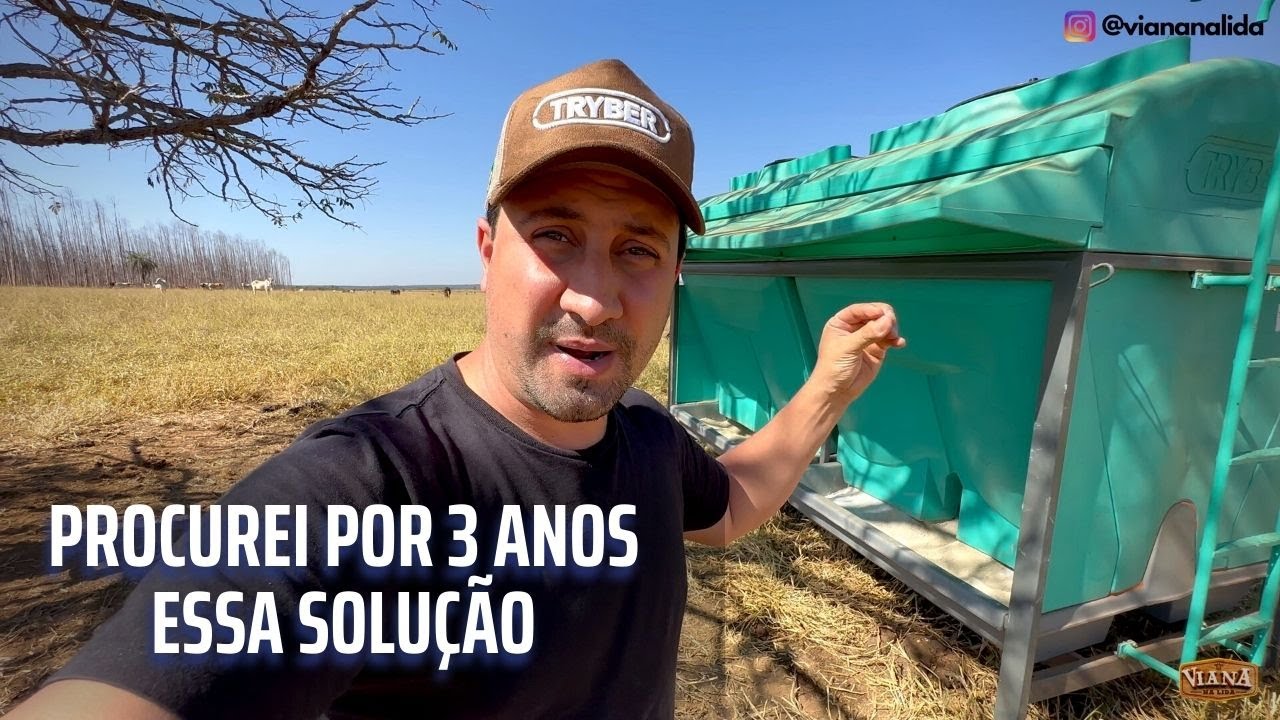 Usando o cocho móvel coberto com auto abastecimento em piletileno ...