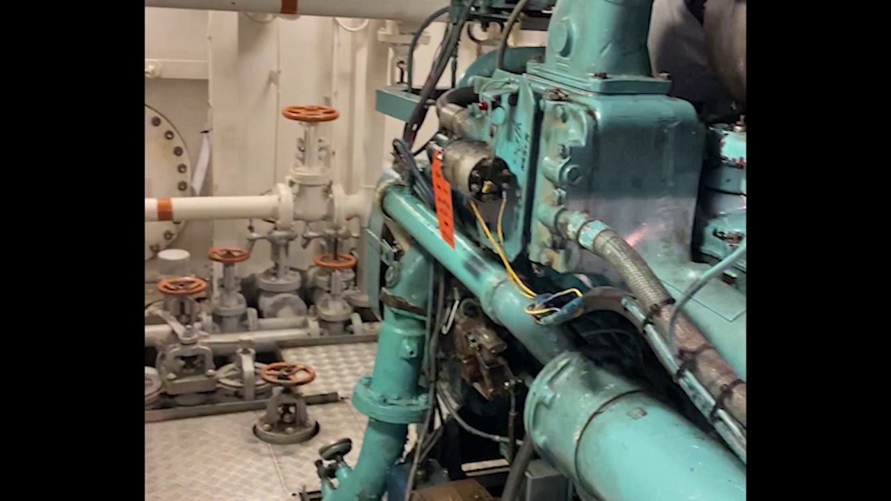 Forth Guardsman Engine Room - YouTube