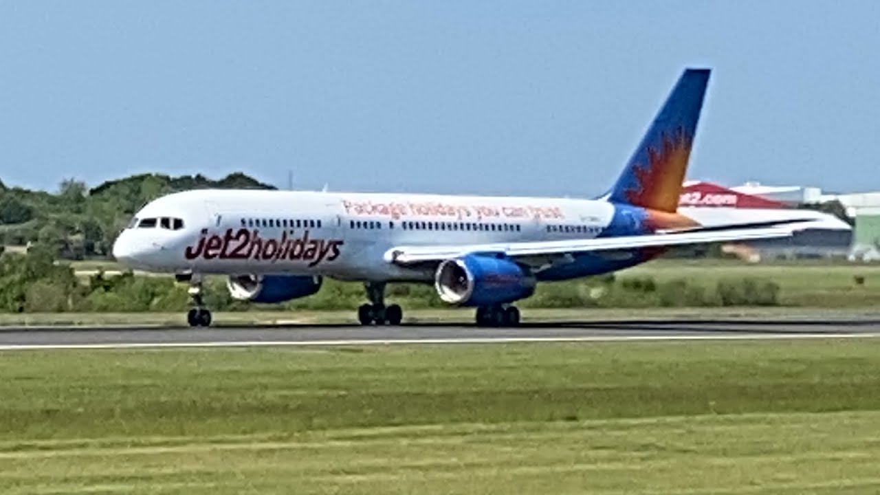 Jet2 Boeing 757 takeoff from Manchester airport - YouTube