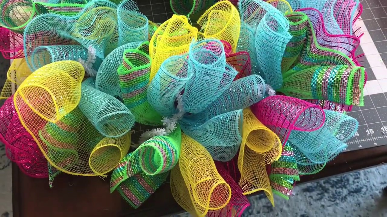 How to make a Woodland Ruffle Wreath using 10 inch deco mesh DIY - YouTube