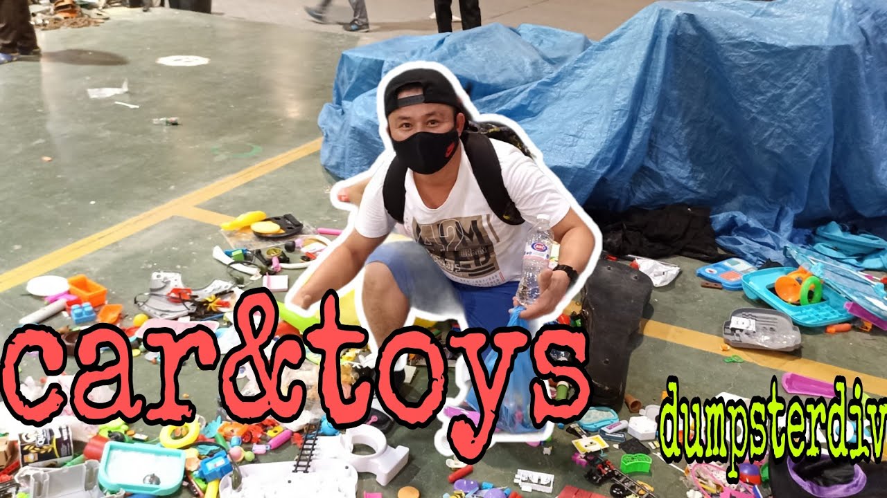 DUMPSTER DIVING|NAKAPULOT NG MARAMING LARUAN NAGKALAT LANG - YouTube