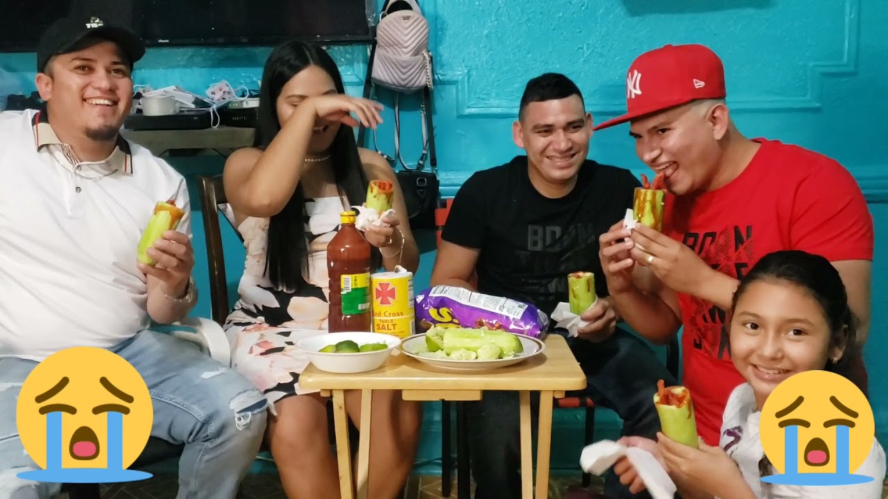 Aquí preparando pepino limón sal y chile con takis - YouTube
