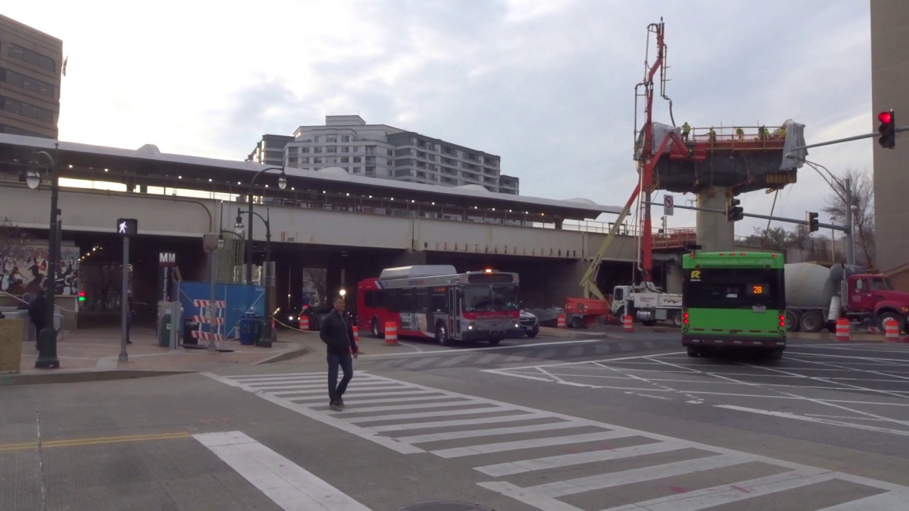 WMATA Metrobus: Silver Spring bound DE40LF 6032 Rt.J2 entering Silver ...