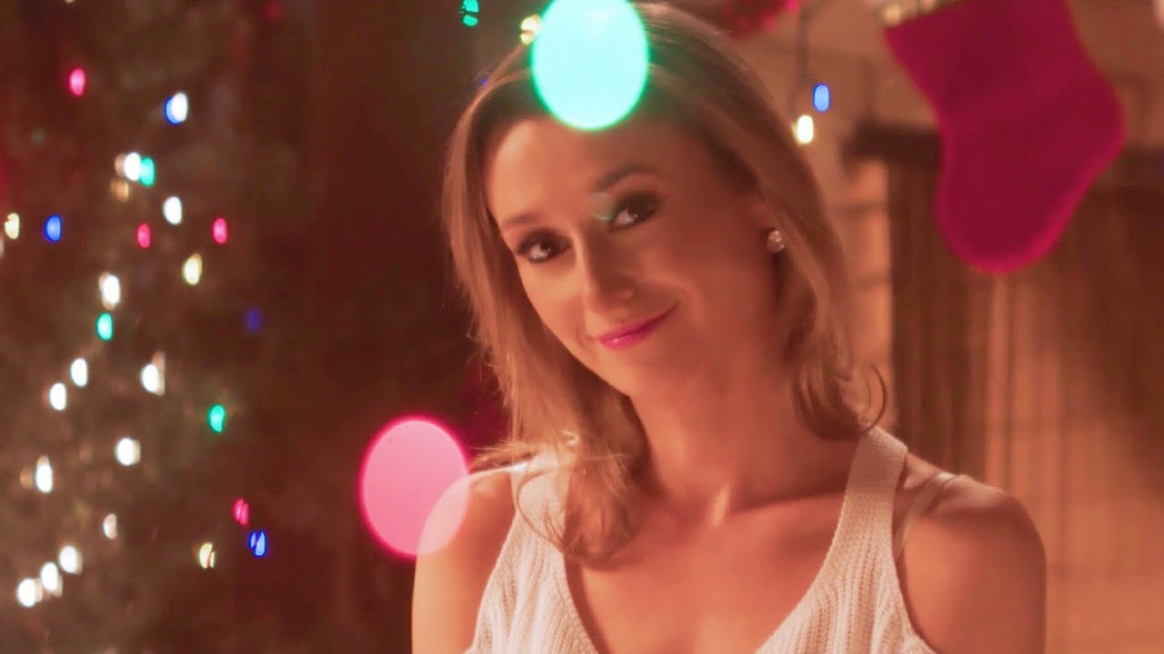 Christmas Rendezvous - BethBella (Official Video) - YouTube