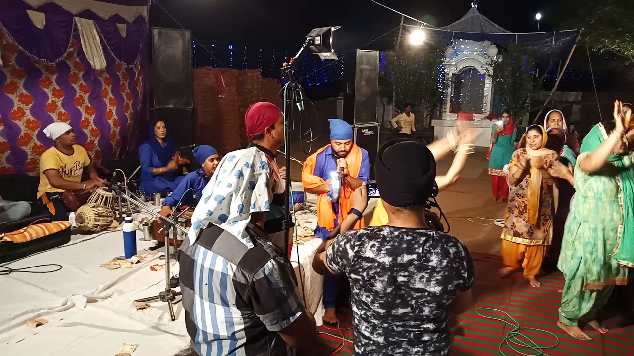 master gurshaan onkar mehndi Raja sahib ji di - YouTube