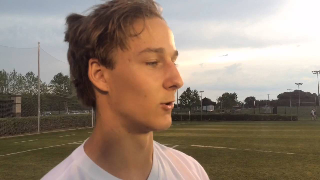 Webb soccer celebrates win over ECS for second straight title - YouTube