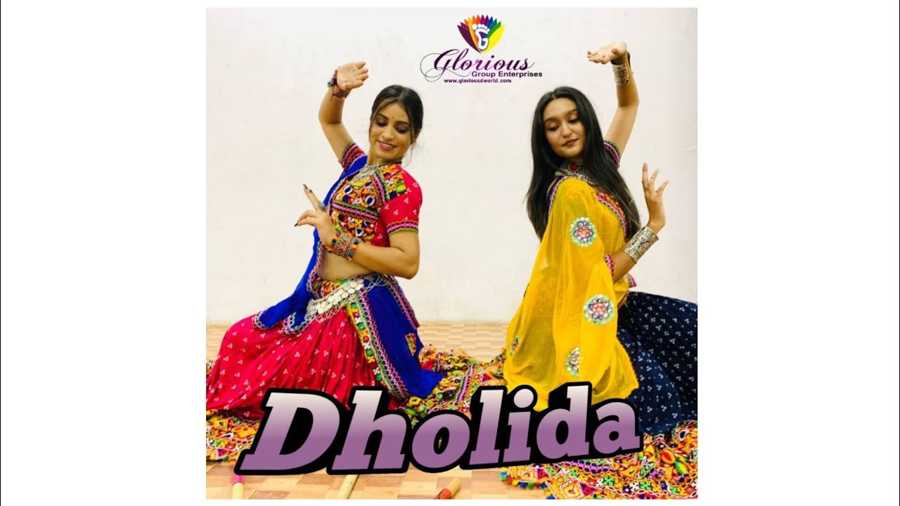 Dholida dance cover| gangubai kathiyawadi| riya pahuja| #aliabhatt #riyapahuja#glorious - YouTube