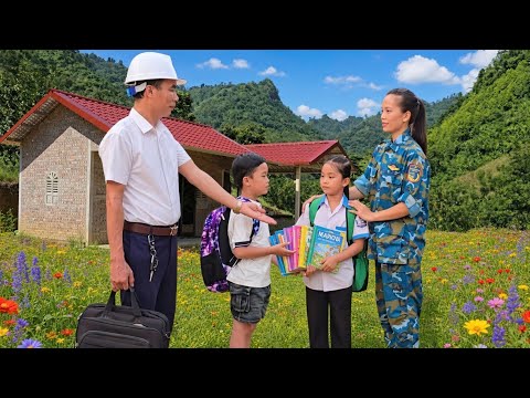 CEO Thang gifted a set of books to a veteran's daughter when he and his son visited the farm.
