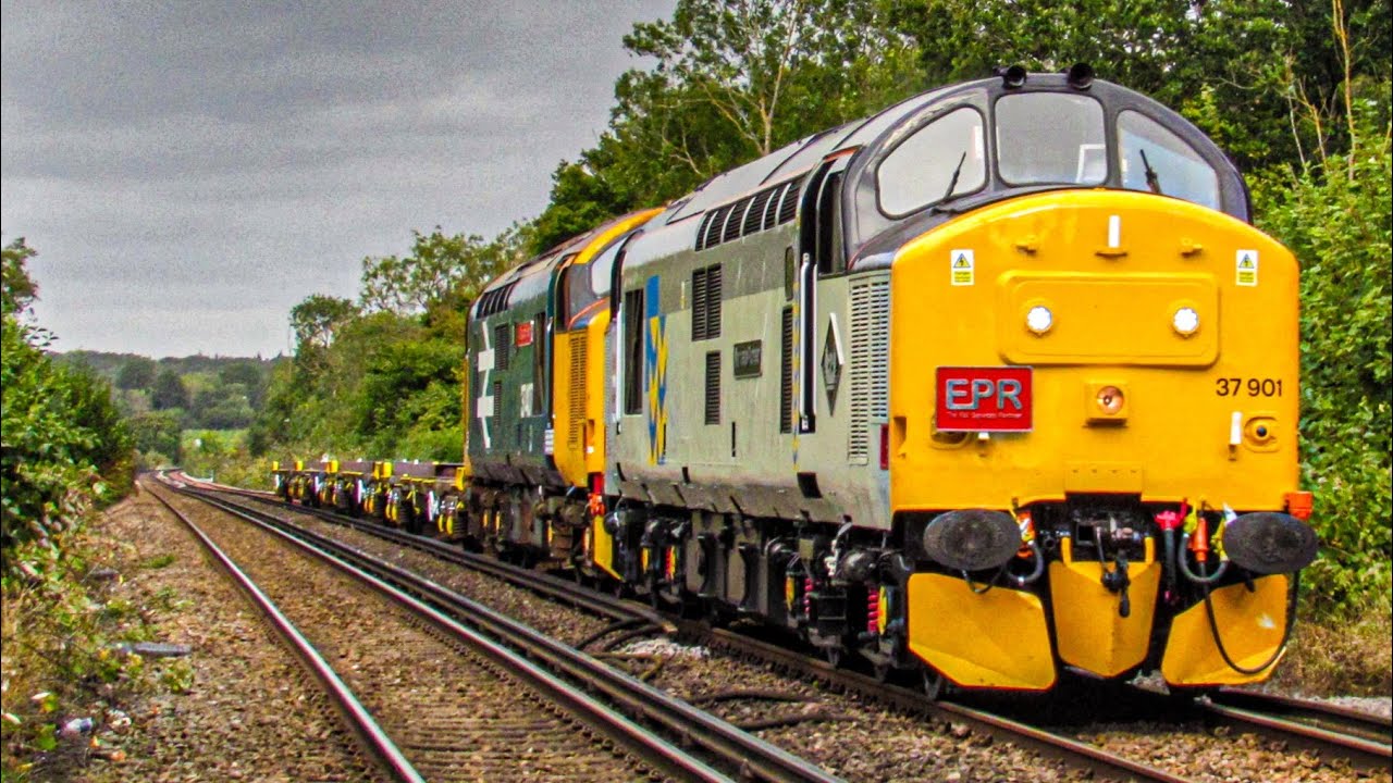 *Rare* Europhoenix 37901 + 37407 Pass Harrietsham Hauling 4 KFA’s for ...