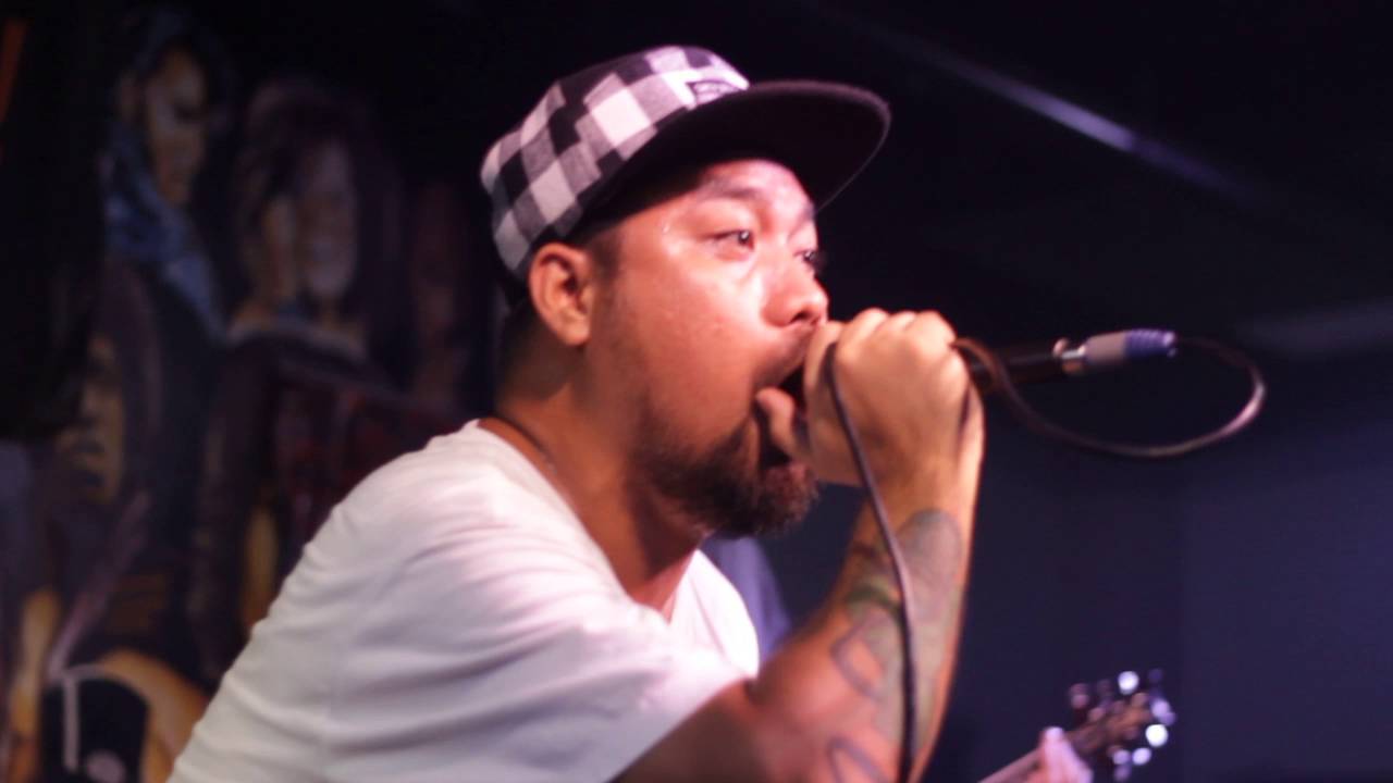 REBORN "CARRY ME AWAY" Live @ Rakista Jam 86 - YouTube