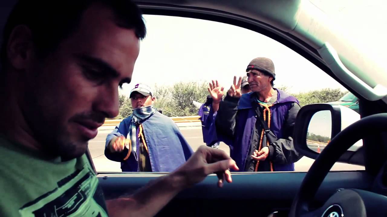 Javier Swayne en Chicama_Invierno - 2011 - YouTube