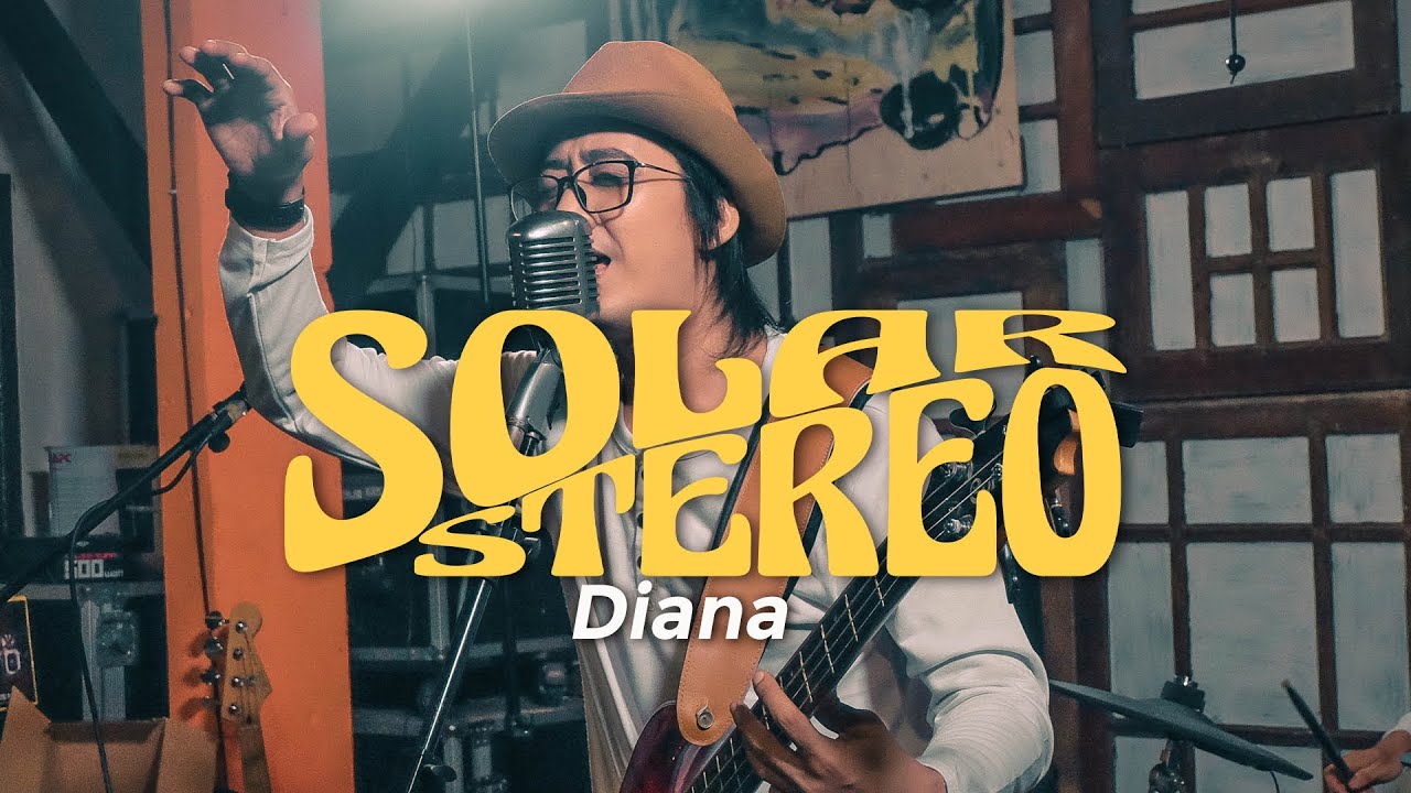 Diana - Koesploes (Solar Stereo Cover) Live At Sinkron Coffee - YouTube