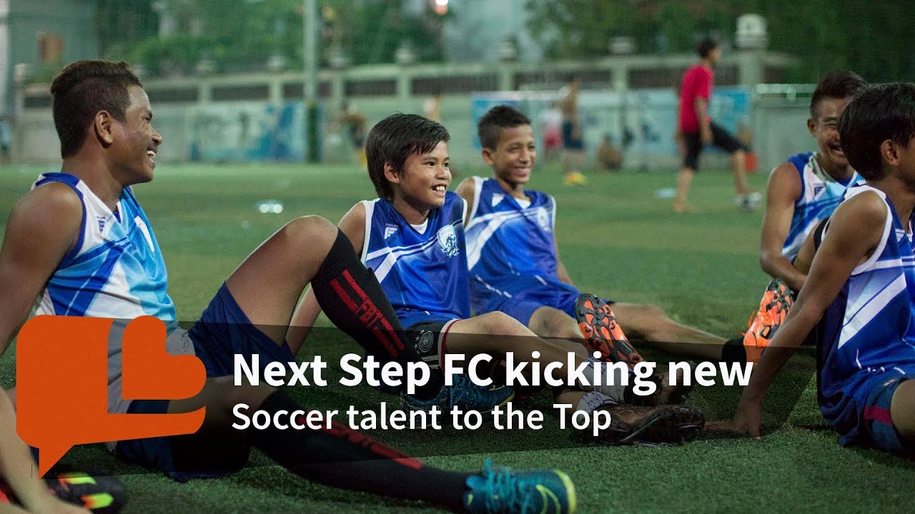Tricking out with Next Step FC’s Soccer Talent - YouTube