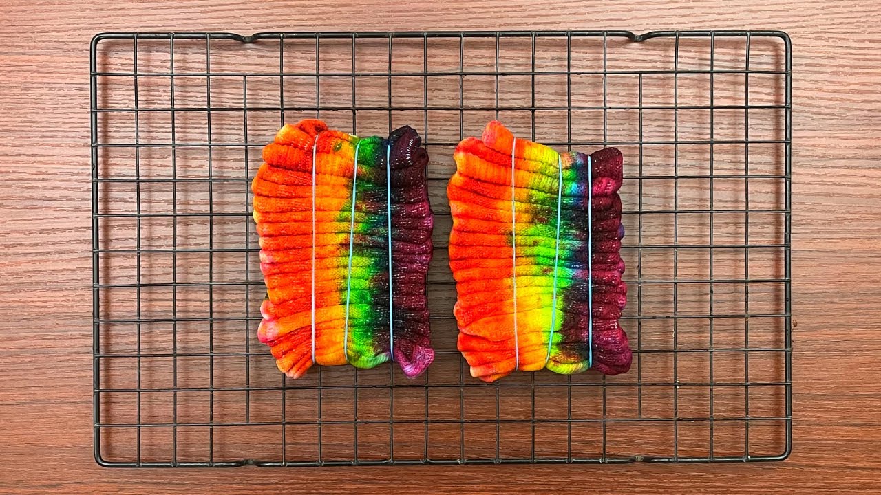 Tie-dye pattern : Rainbow Thigh High Socks (Ice Dye Method) - YouTube