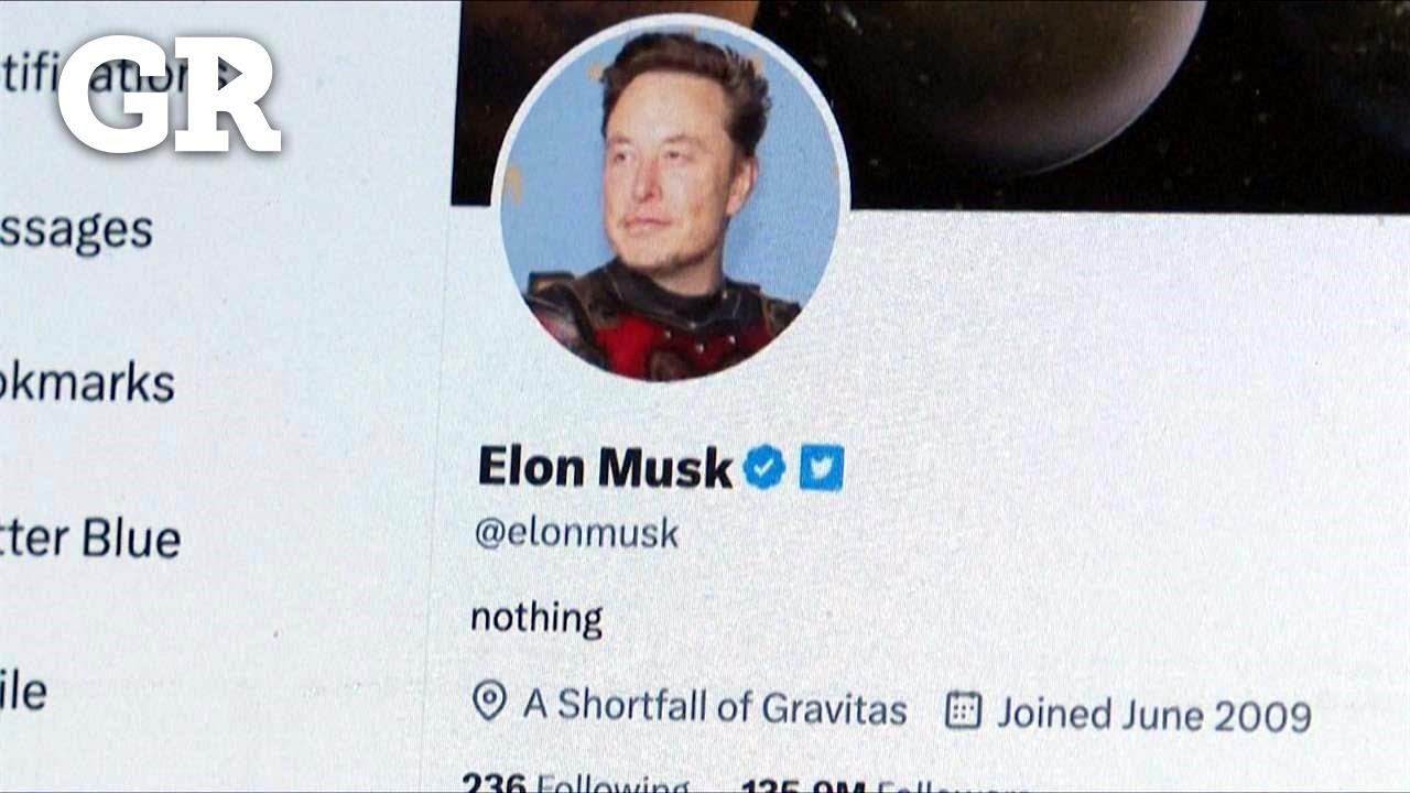Cumple Elon Musk amenaza en Twitter de quitar insignia azul - YouTube