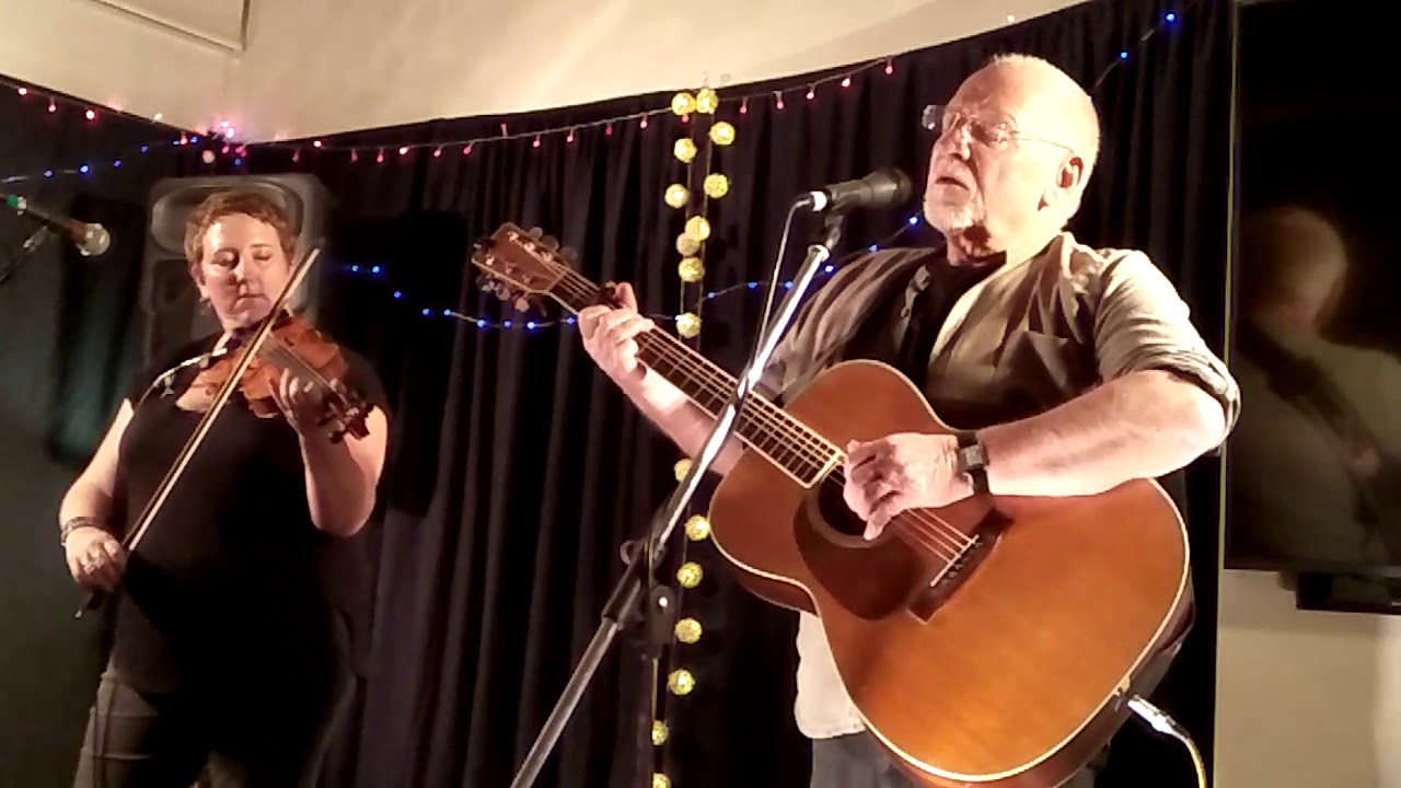 Eric Bogle, Peter Titchener and Emma Luker. House Concerts at Di and ...