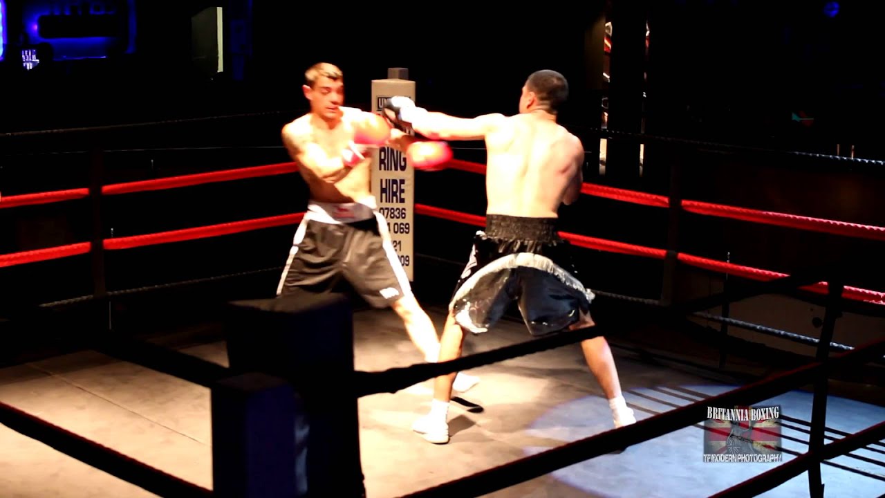 FIGHT NIGHT 24/5/14 - BRITANNIA BOXING - YouTube