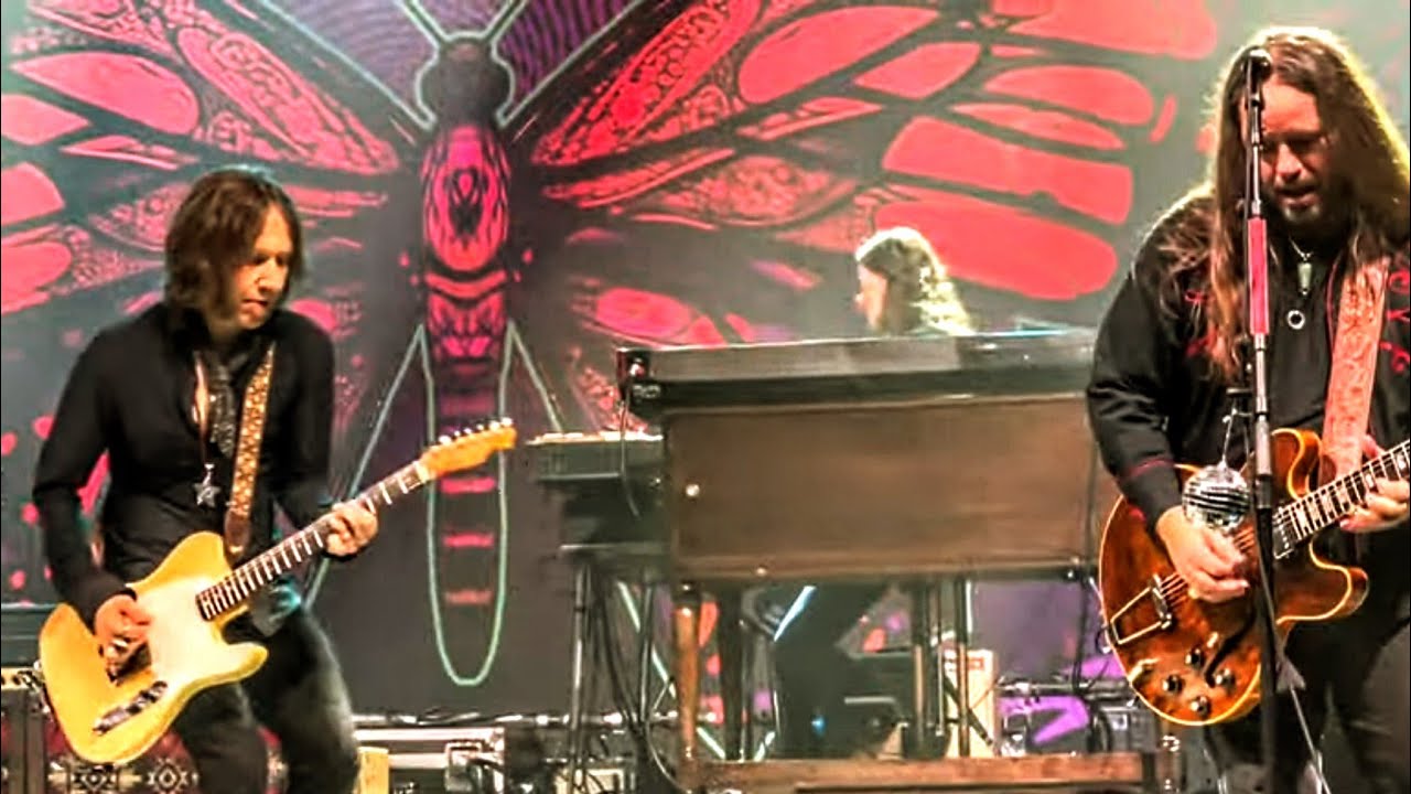 Blackberry Smoke - Southern Child - Live - YouTube