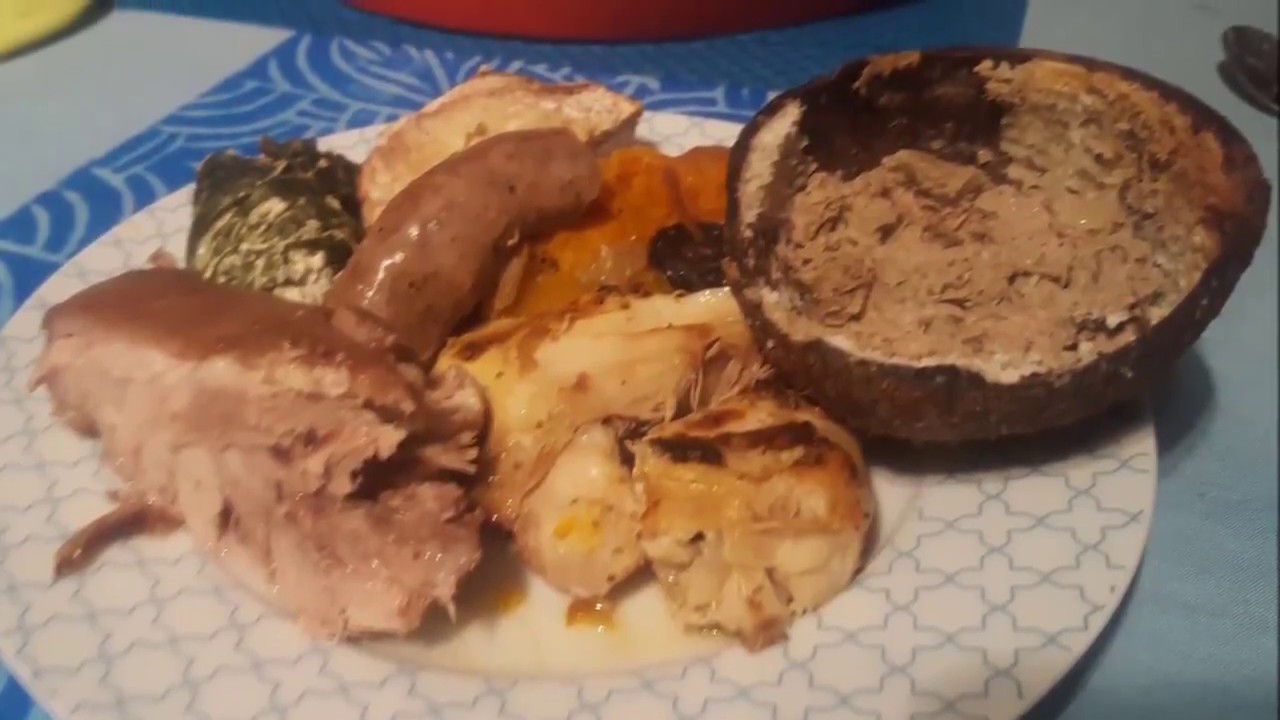 Island cooking: Samoan Umu "Steam earth oven" Like n Subscribe - YouTube