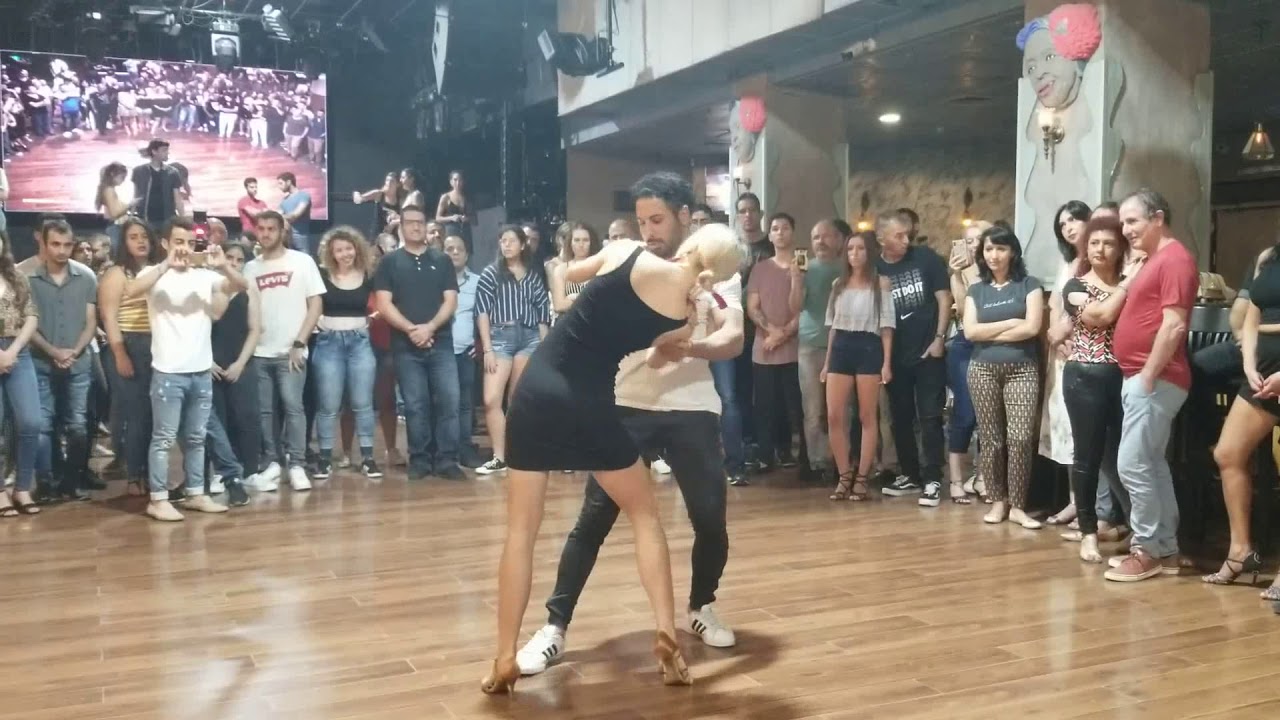 Bachata - Partner Work 27 by Motty y Grete - YouTube