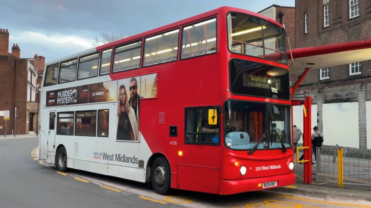 Few buses at Walsall Bus Station (22/04/23) - YouTube