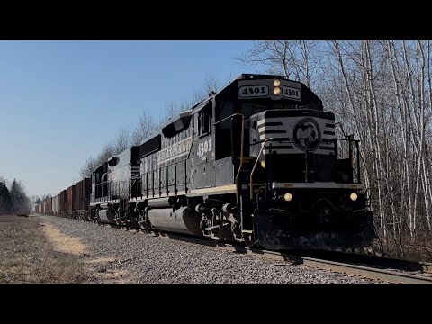 Lake State Railway Train 326S heads through Ossineke Michigan with LSRC ...