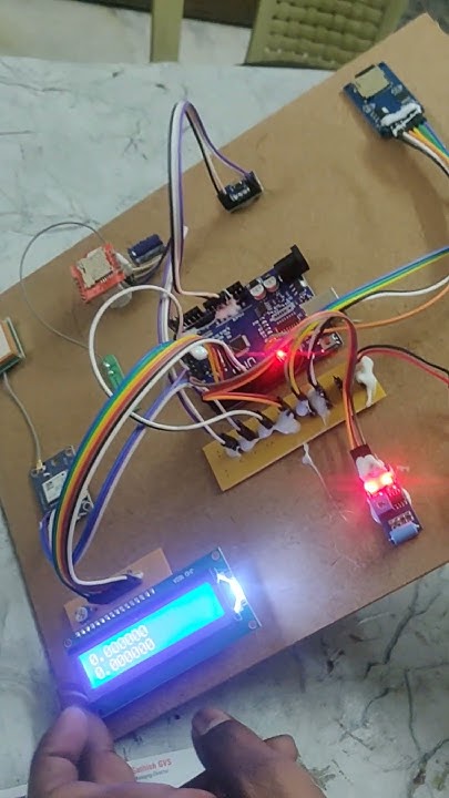 Black Box and Crash Detection System using Arduino - YouTube