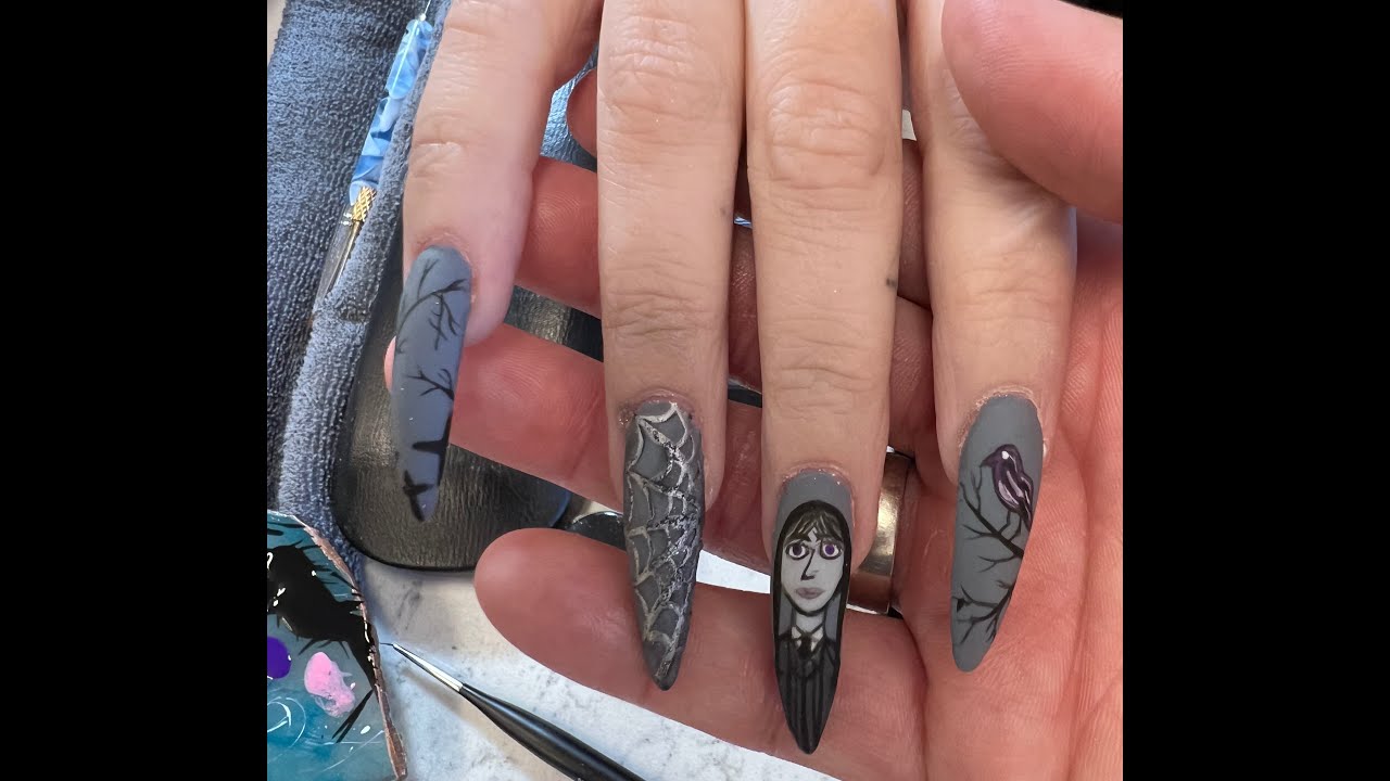 Tutorial Wednesday Themed Nails ! - YouTube