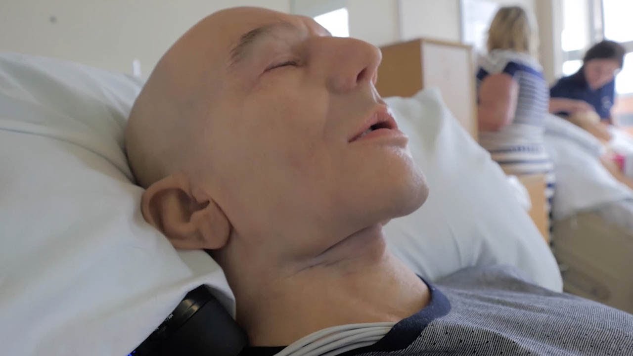 Hospital Spend £80k On Talking Mannequins - YouTube