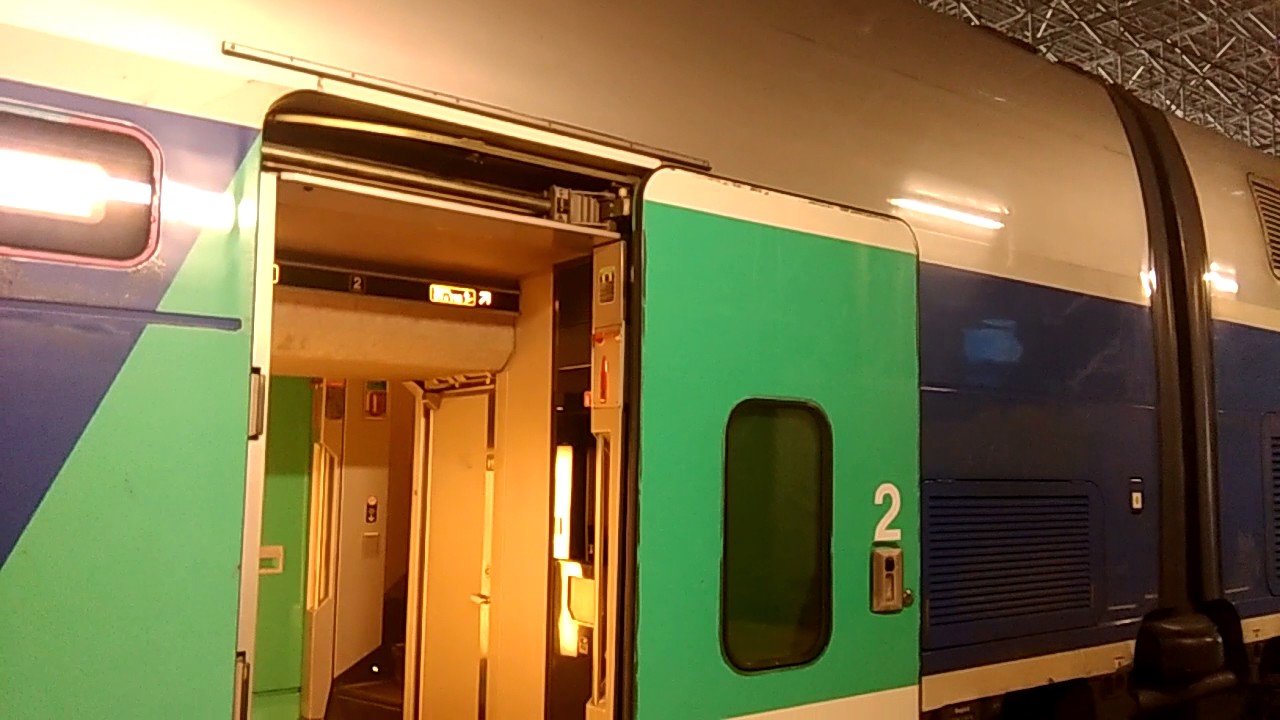 Annonce + fermeture des portes + départ des tgv 5266 et 5445 voie 1 ...