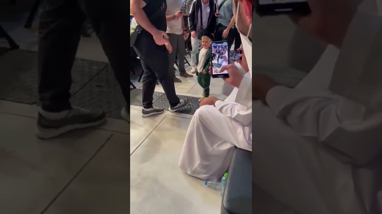 ABDULLAH vs ABDU ROZIK #UFC Live the fight - YouTube