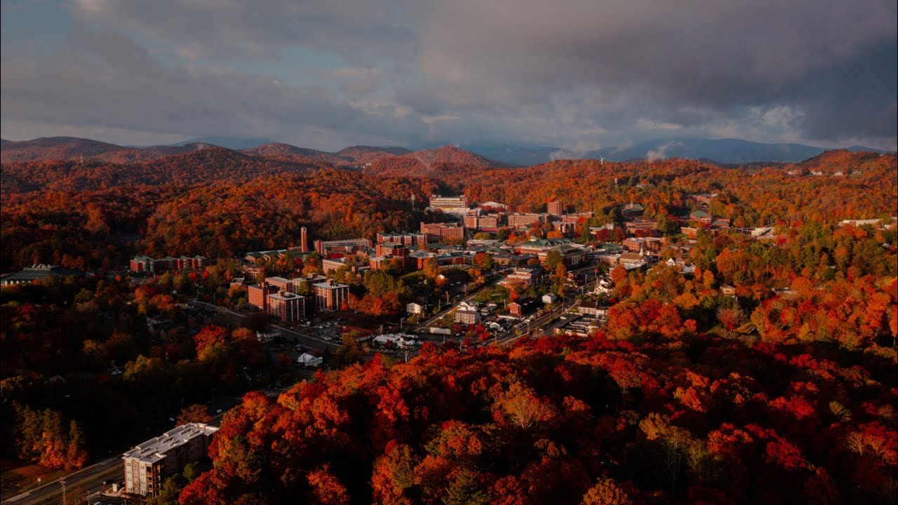 Fall Peak from Councill Oaks in Boone, NC - YouTube