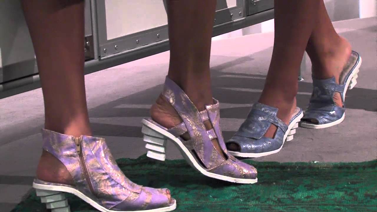 Eject Shoes - Making of "Spring Summer 2011" - YouTube