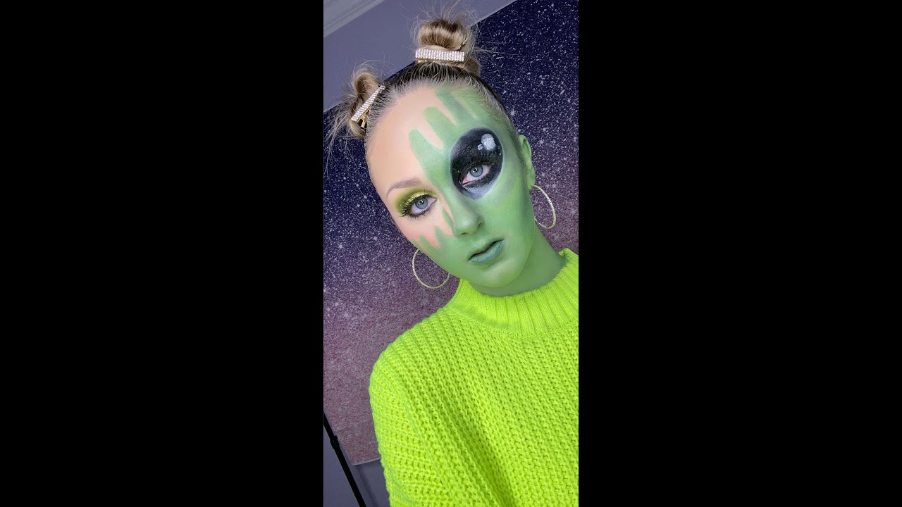 SPACE ALIEN MAKEUP LOOK!!! - YouTube
