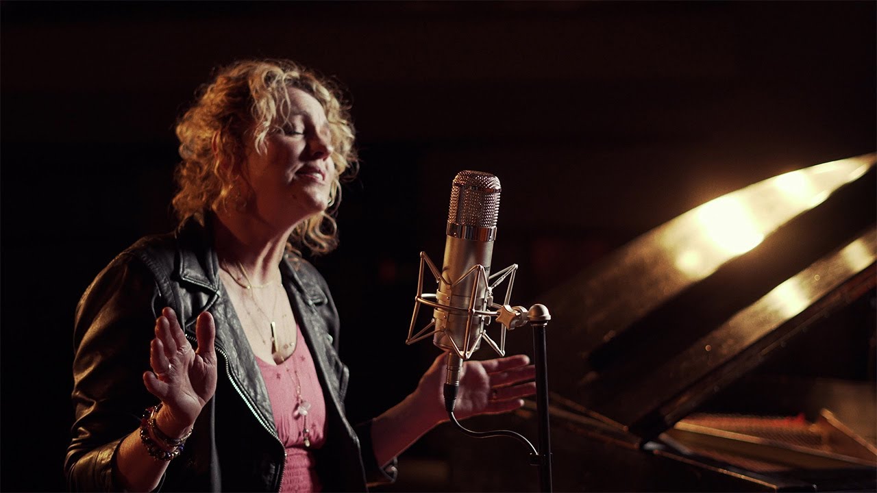 When It's Right | A Series of Love Songs | Caryl Mack - YouTube