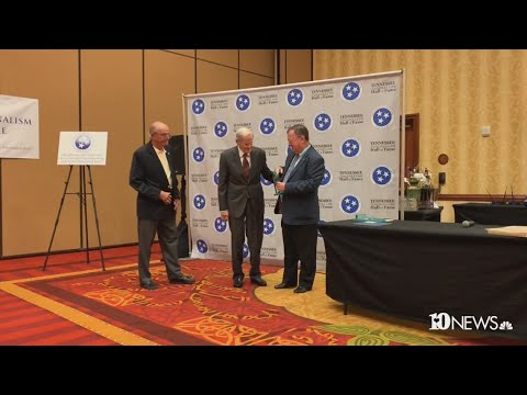 Former WBIR anchor Bill Williams inducted into Tennessee Journalism ...