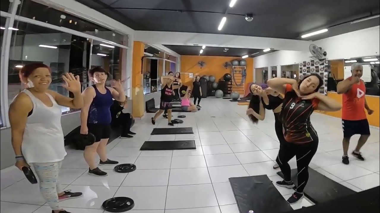 Aula de Circuito Funcional na PlayFit Academia 25/10/2022 - YouTube