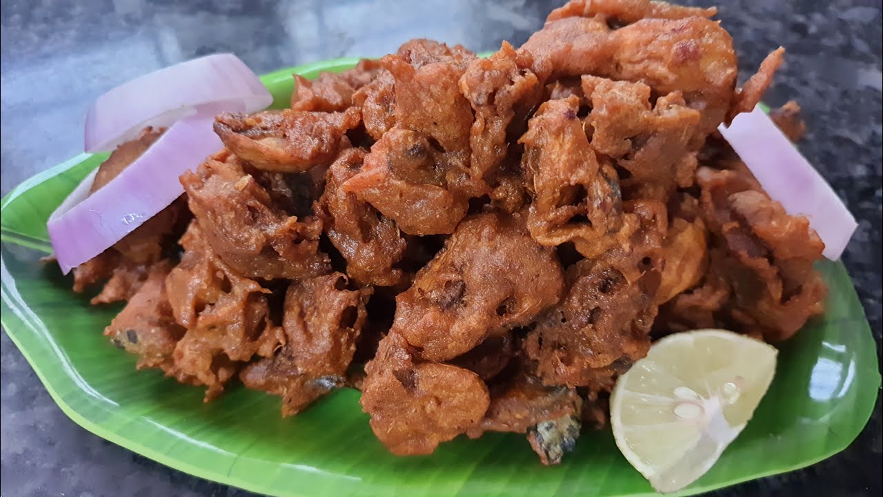 Crispy Mushroom Pakodi Recipe | Easy & Tasty Mushroom Pakodi| Perfect ...