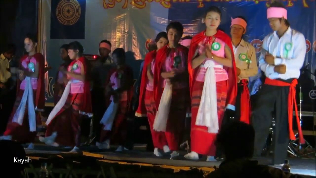 Karenni dance at Kay Htoe Boe Festival - YouTube